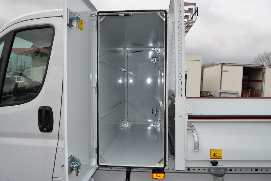 DUCATO BENNE MAXI 140 PK PRO NAV - tous