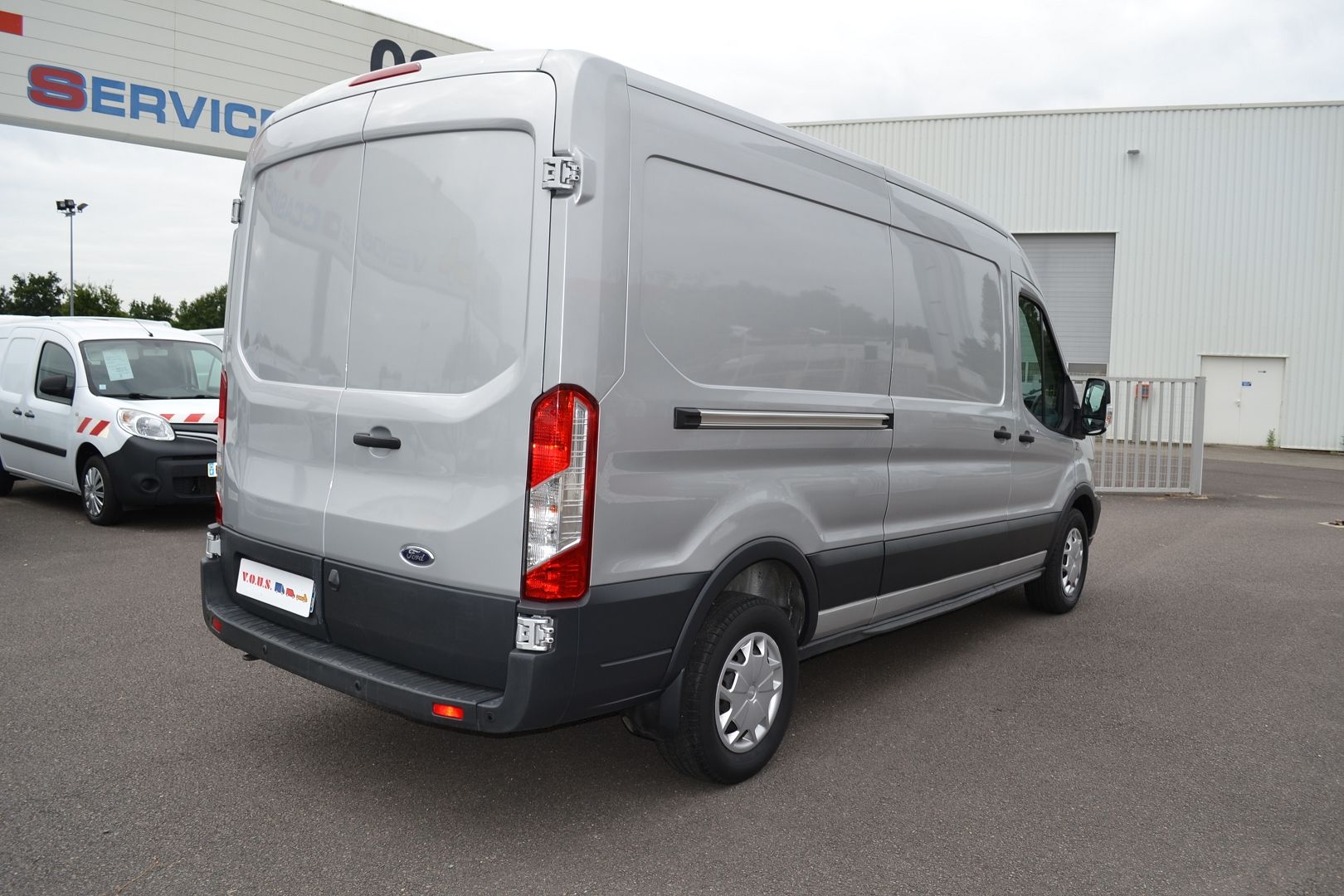TRANSIT 2T FG T350 L3H2 130 TREND BUSINESS - tous