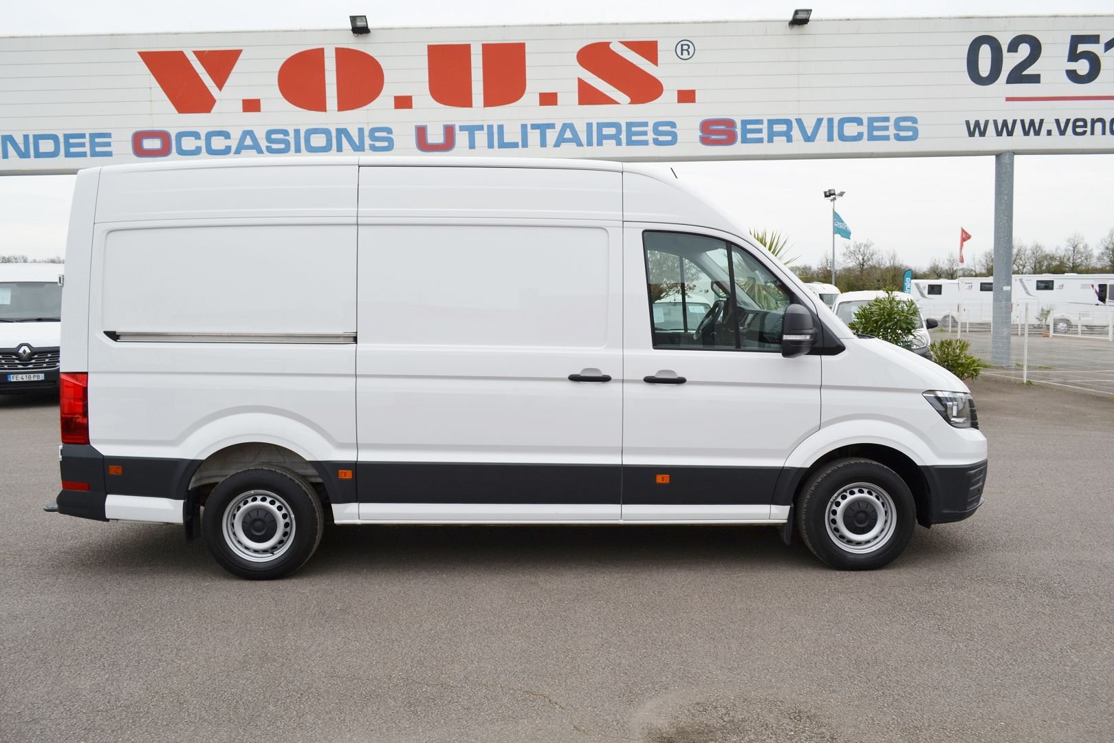 CRAFTER FG 35 L3H3 2.0 TDI 177 BUSINESS - tous