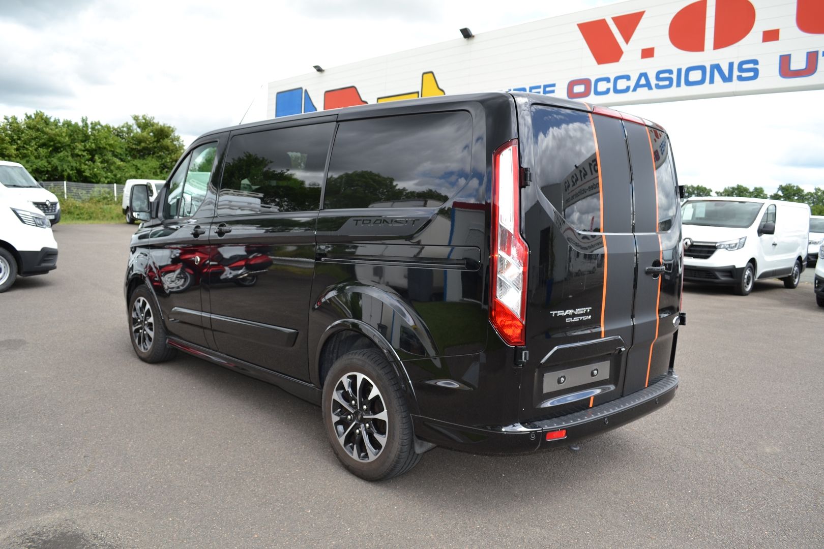 TRANSIT CUSTOM FG L1H1 2.0 TDCI 170 CABINE APPROFONDIE SPORT - tous