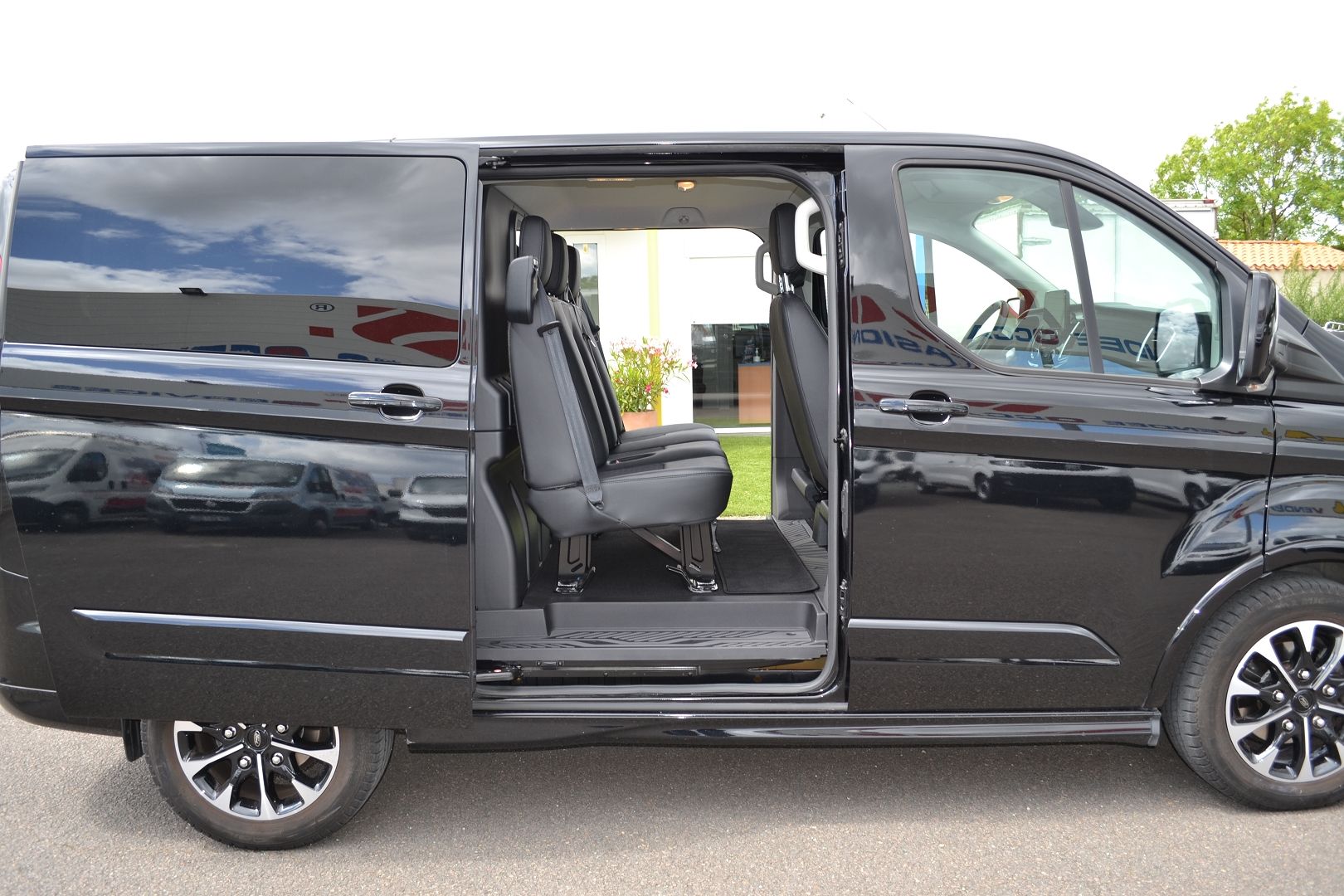 TRANSIT CUSTOM FG L1H1 2.0 TDCI 170 CABINE APPROFONDIE SPORT - tous