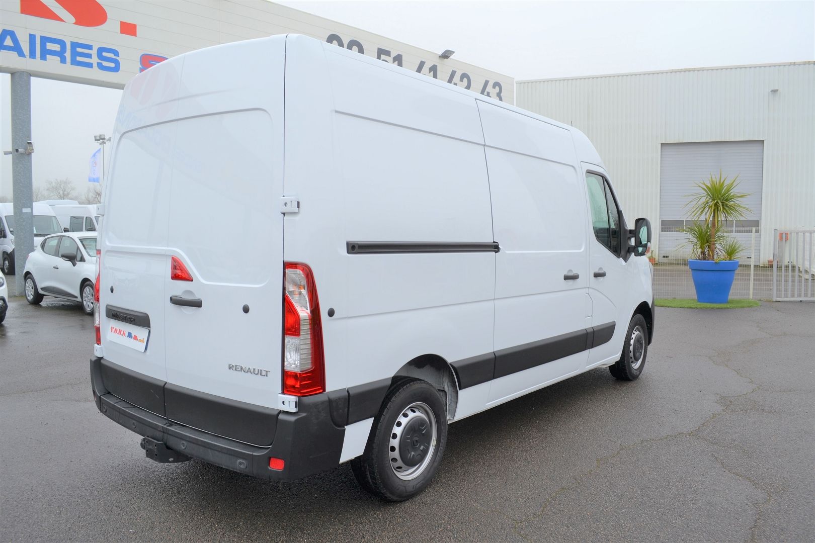 MASTER III FG F3300 L2H2 135CH GRAND CONFORT - tous