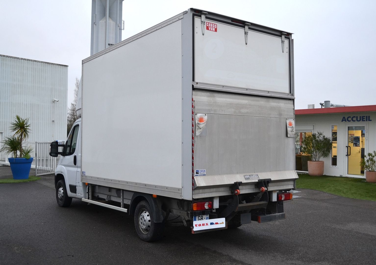 JUMPER GRAND VOLUME HAYON 3T500 140CV GRAND CONFORT - tous