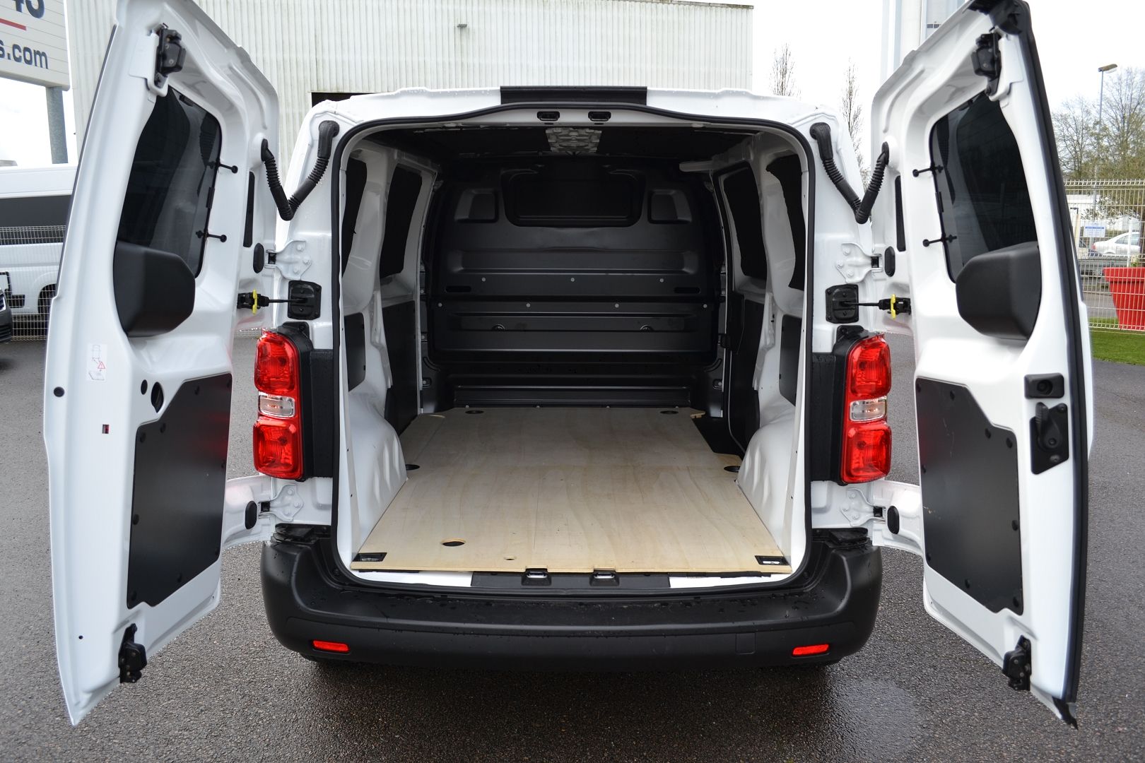 JUMPY FG M 1.5 BLUEHDI 120CH S&S CONTROL - tous